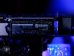 新一代硬件接踵而至：SSD也要与时俱进 - 热点科技 - ITheat.com