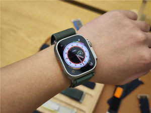 苹果或计划Apple Watch搭载Micro LED，折叠屏iPhone紧随其后 - 热点科技 - ITheat.com