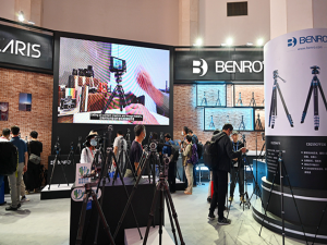 2023P&E | 百诺携多款三脚架产品参展，北极星云台和青鸟三脚架引人瞩目 - 热点科技 - ITheat.com