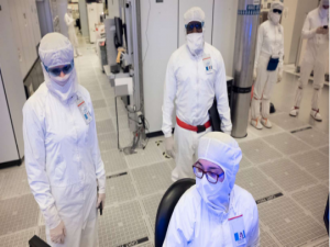 英特尔内部代工模式的最新进展 - 热点科技 - ITheat.com