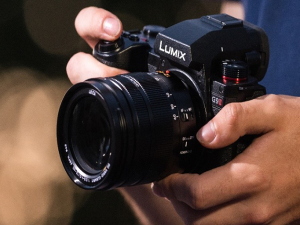 松下推出旗下首款相位差对焦M43相机G9M2 两支长焦一同发布 - 热点科技 - ITheat.com