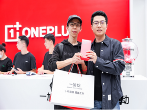一加 12 Pop-up快闪活动来袭，十城联动火爆开启 - 热点科技 - ITheat.com