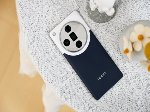 支持5.5G网络，相机大升级，OPPO Find X7 Ultra推送全新系统固件 - 热点科技 - ITheat.com