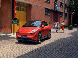 商业互吹！雷军为乐道打广告，李斌称小米SU7已经把Model 3比下去 - 热点科技 - ITheat.com