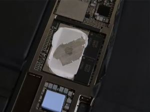 新iPad Pro惨遭苹果官方阉割 8GB机型实则搭载12GB内存 - 热点科技 - ITheat.com