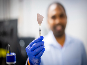 全新耐高温存储设备亮相：突破材料限制，无惧600度高温 - 热点科技 - ITheat.com