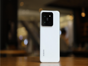 小米14系列与13 Ultra获澎湃OS系统更新，相机性能大幅增强 - 热点科技 - ITheat.com