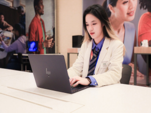 惠普重磅新品战X Ultra“炸场”CES，加速智慧办公新纪元 - 热点科技 - ITheat.com