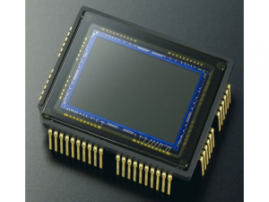 佳能APS-C新机或将使用3250万像素CMOS - 热点科技 - ITheat.com