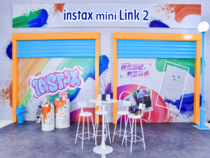 隔空创作乐趣升级，富士instax mini Link 2全新发布 - 热点科技 - ITheat.com