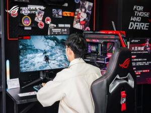 华硕主板嗨翻ROG DAY 2024郑州站 - 热点科技 - ITheat.com